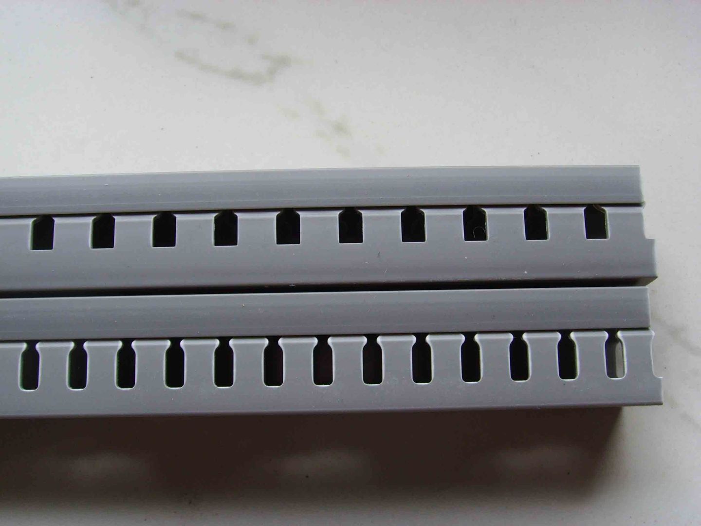 Open Slotted Trunking - Budgie